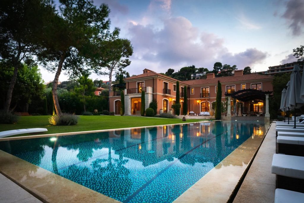 Villas à louer au Cap Ferrat - Louer une villa au Cap Ferrat - CFV